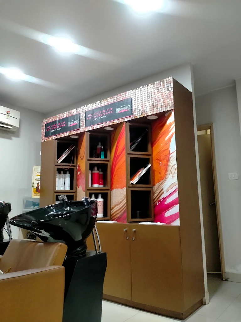 Lakme Salon, Lucknow - BridalGlamGuide